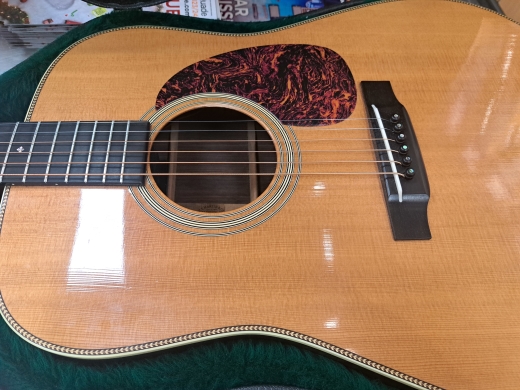 Gear Hunter | Martin HD-28V